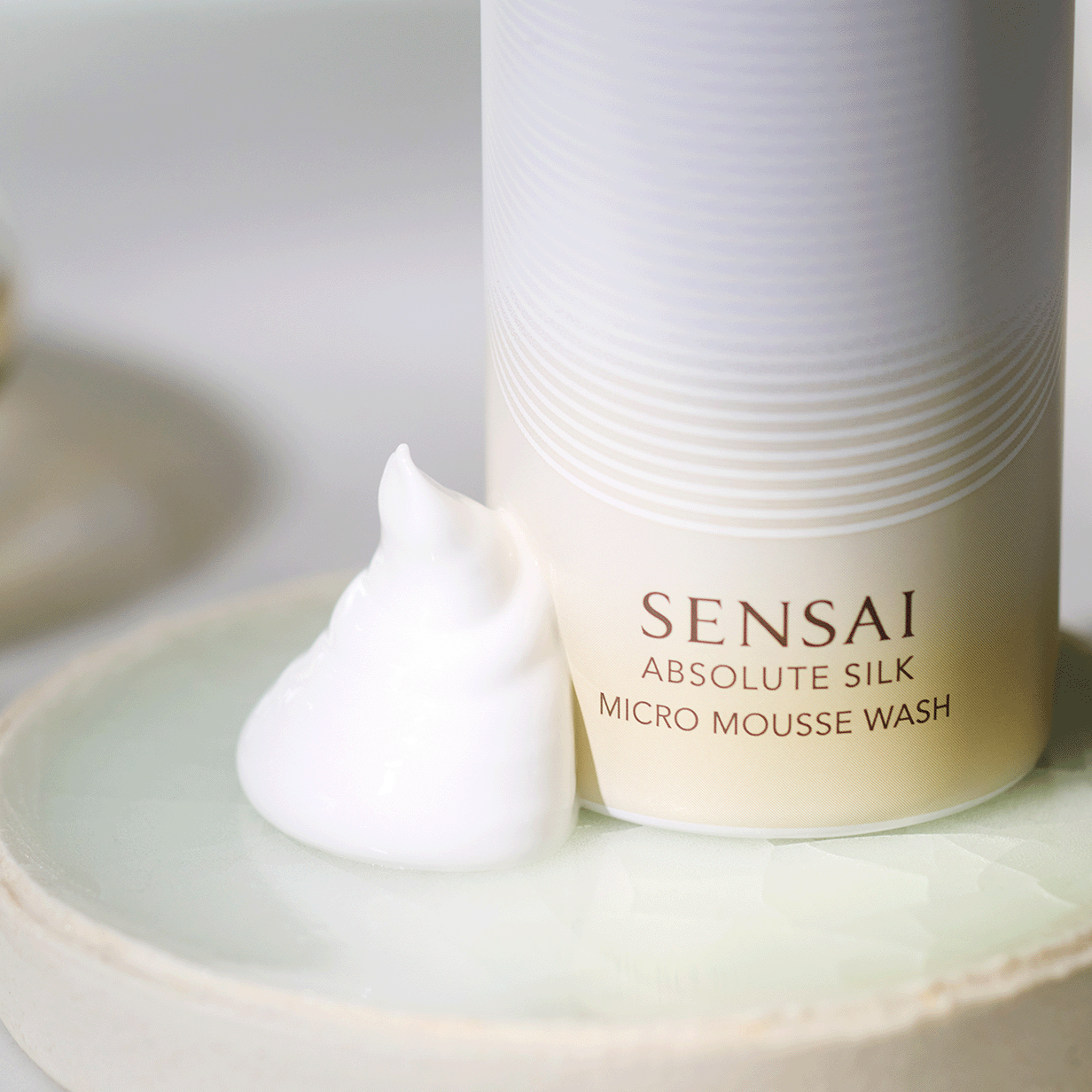 Absolute Silk Micro Mousse Wash | Cleansers | Skincare | SENSAI Germany